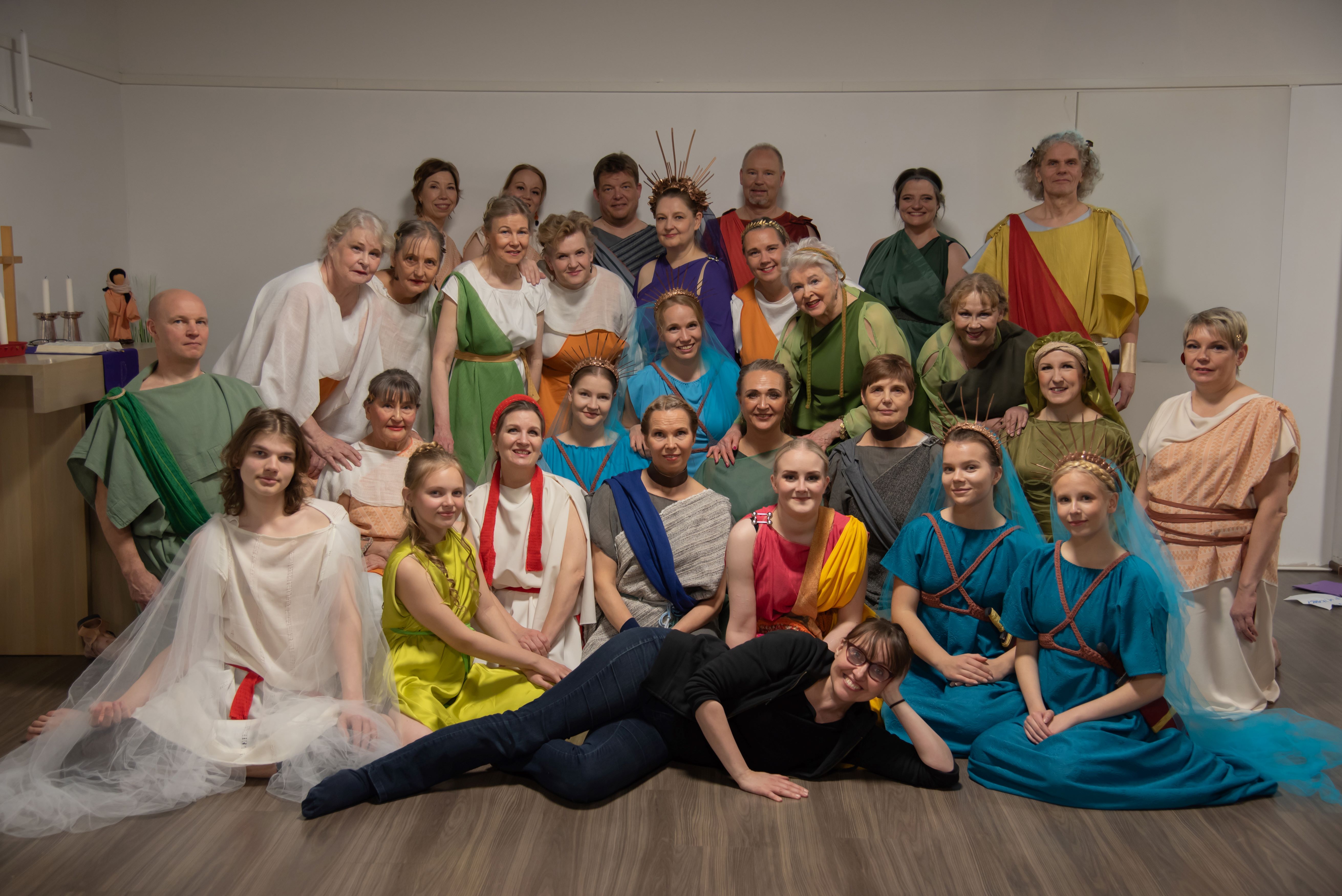 Korintti-musikaali pohtii eri tavalla ajattelevien ja uskovien ...